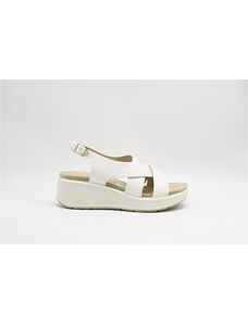 Sandali da donna: tendenze moda e offerte - Stileo.it