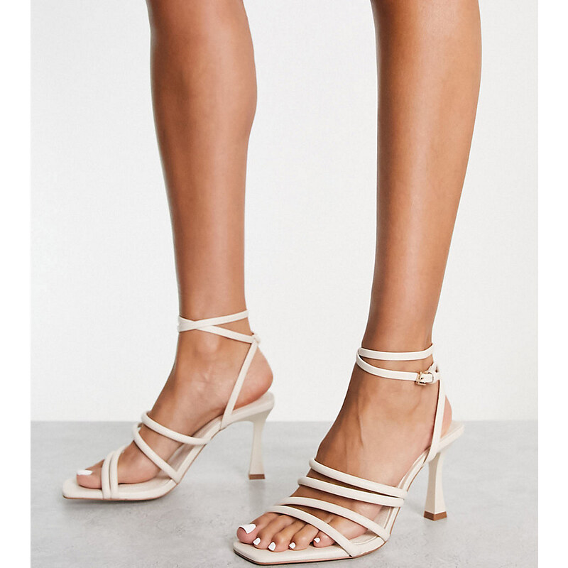 Stradivarius - Sandali con tacco bianchi a pianta larga con fascette ...