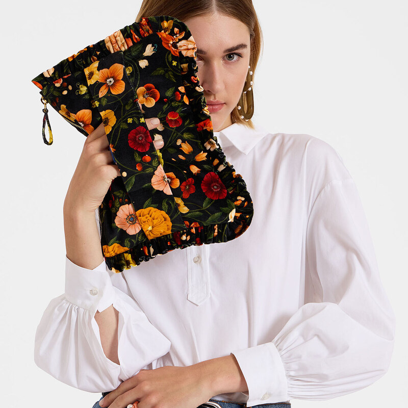 La DoubleJ Pre-Fall '24 VIP Early Access gend - Hand Pochette ...